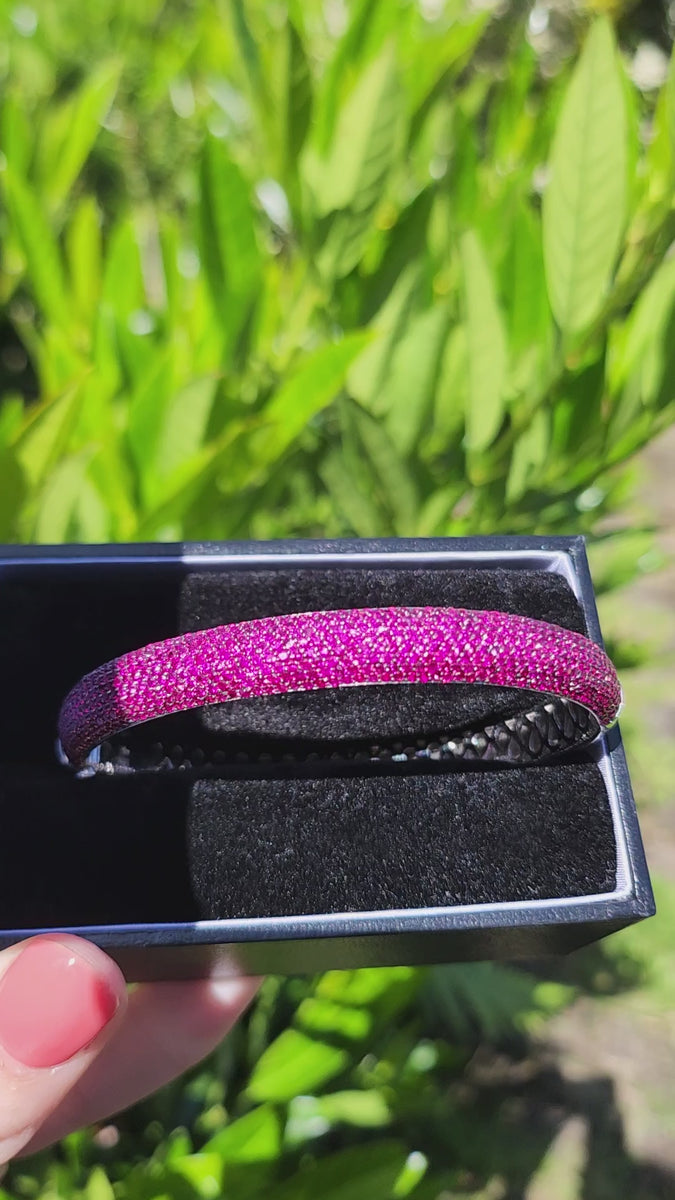 7658: Starlight Ruby White Gold Bangle by Niquesa London - 7.1ct Rubie ...